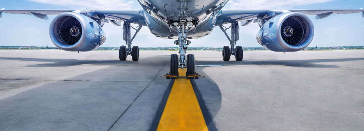 A new and innovative solution to assist airline pilots during taxiing ...